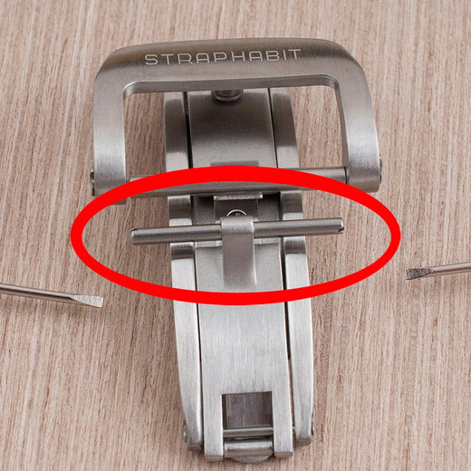 Spring-Loaded Deployant Buckles (StrapHabit) | WatchinTyme